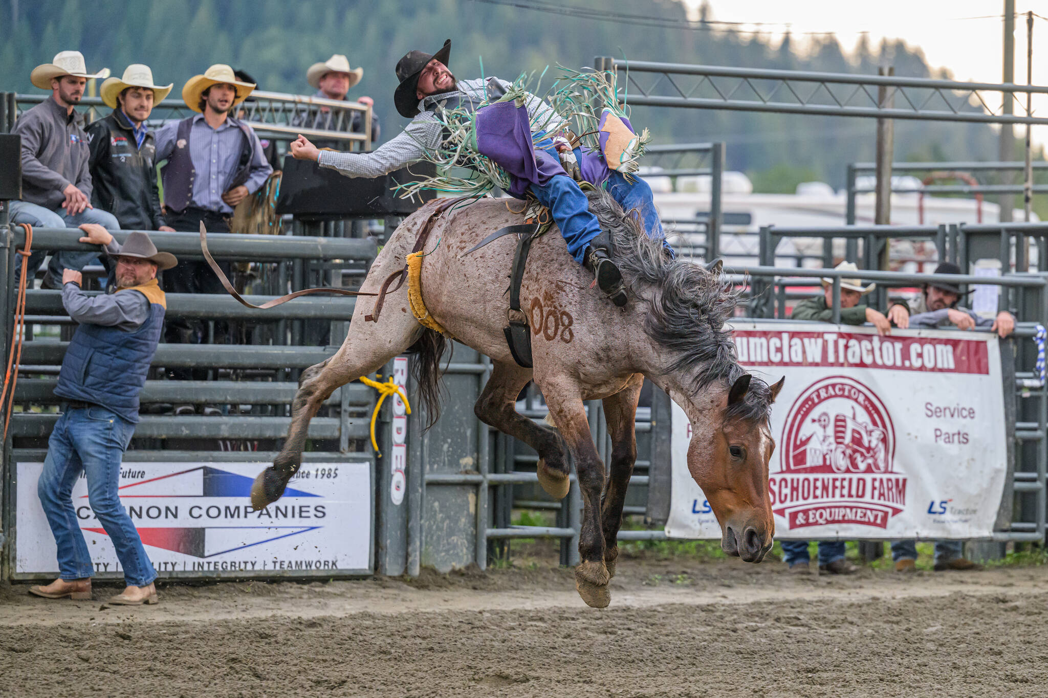 Racing, roping, and wrestling at the Enumclaw Rodeo | Results & Photos ...