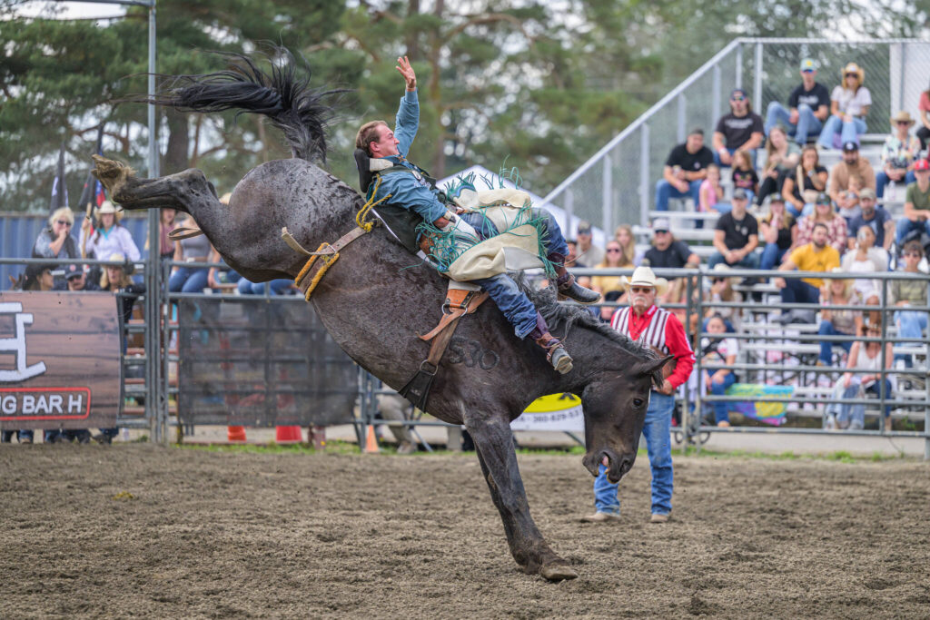 Racing, roping, and wrestling at the Enumclaw Rodeo | Results & Photos ...