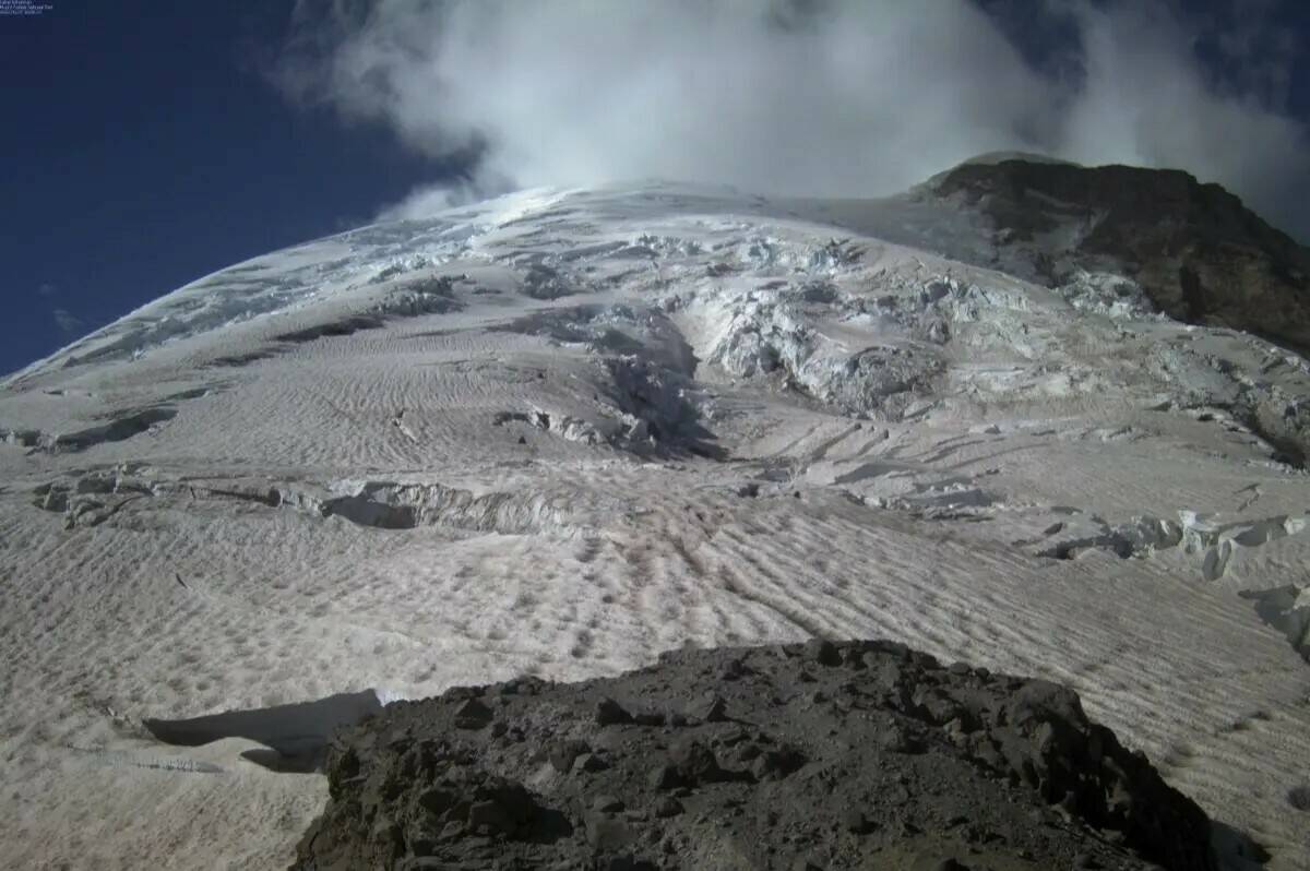 No, Mount Rainier is not erupting | Courier-Herald