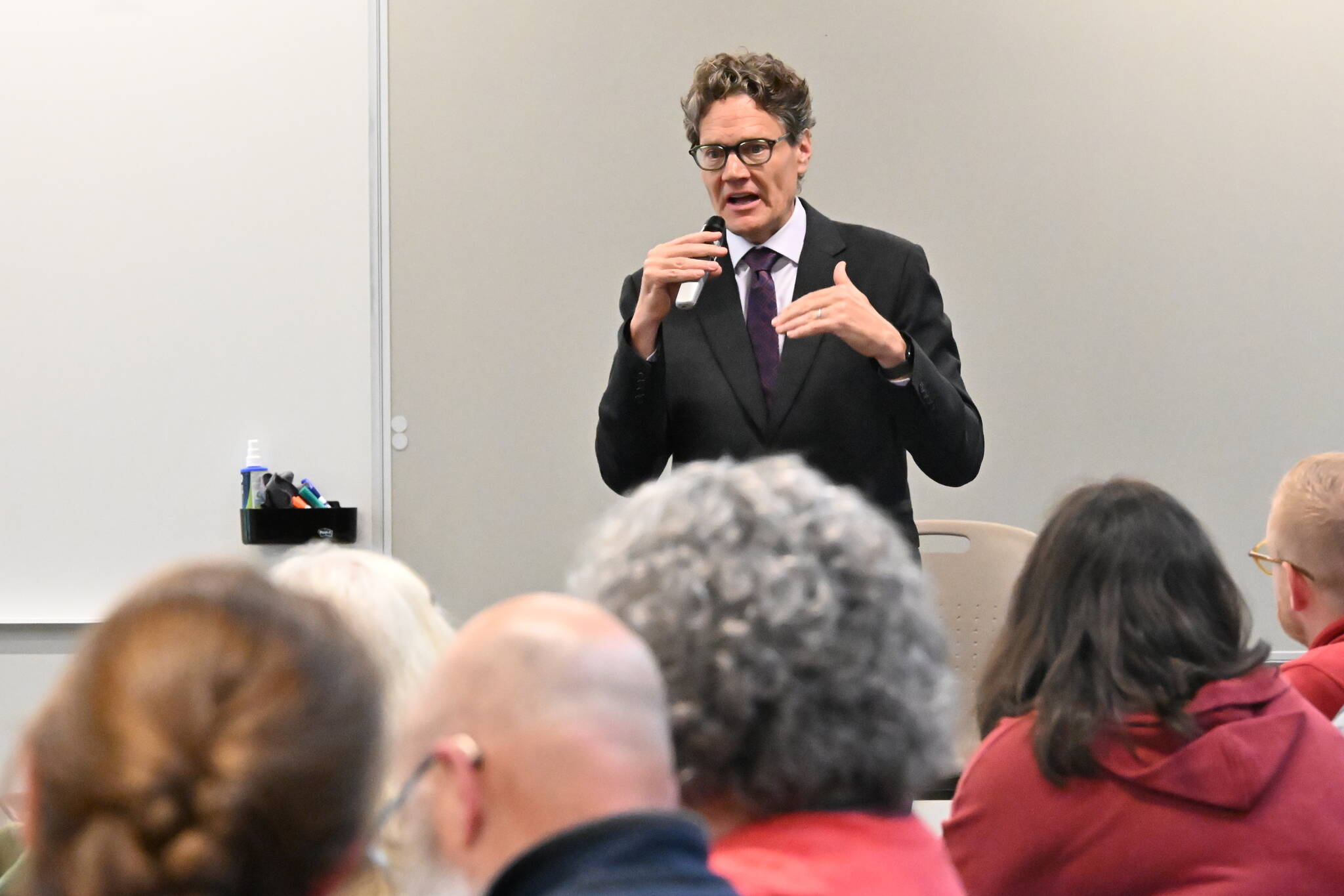 ESD selects Dr. Wenzel as new superintendent | Courier-Herald